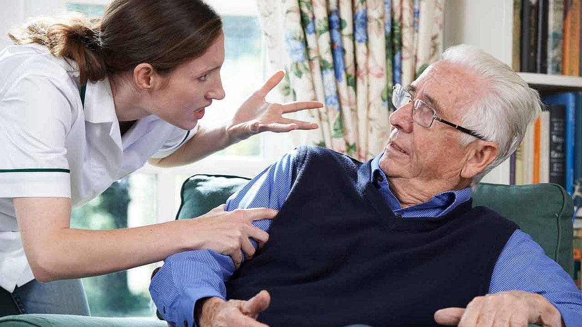 Gewalt in der Pflege verhindern